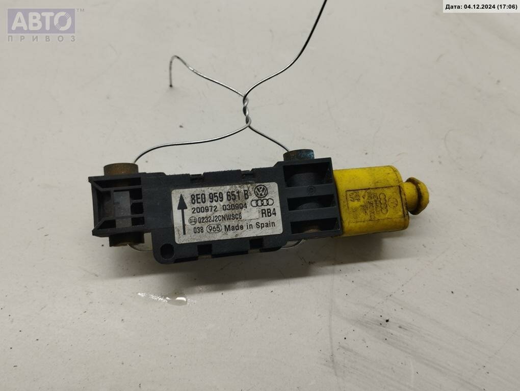 Датчик удара (Airbag) Audi A4 B6 (2001-2004)