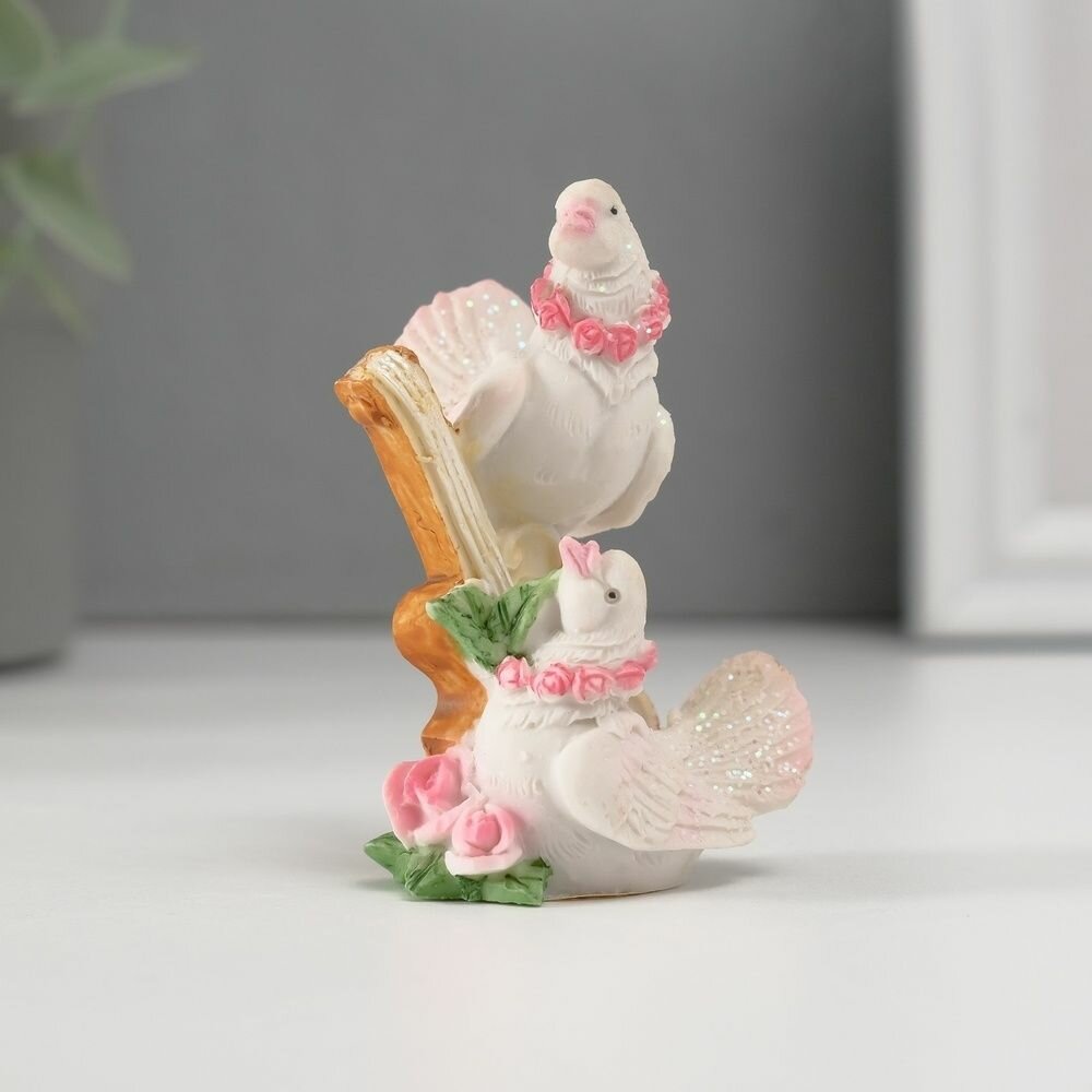 Декоративные фигурки КНР "Голуби в розовом венке", полистоун, 6х4 см, 2 шт (21631)