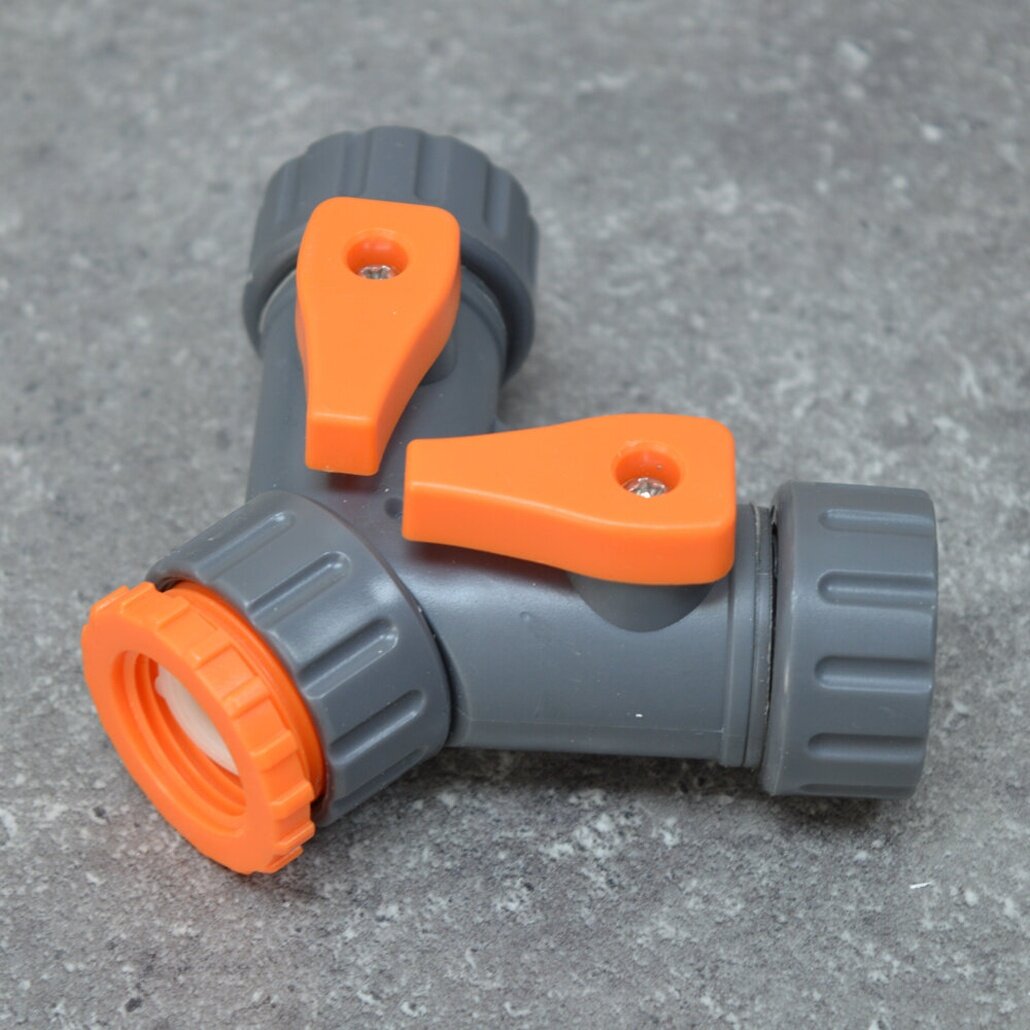 Тройник для шлангов 3/4 с клапанами, пластиковый, серый, удобное соединение