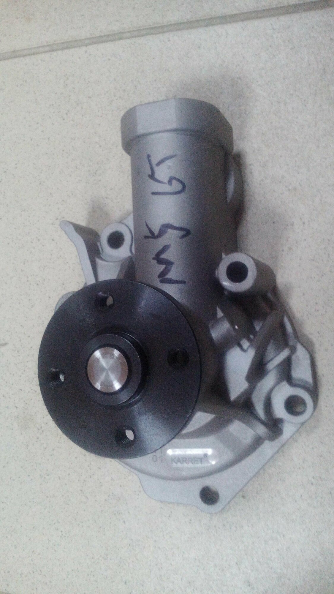 Насос водяной JAC S5 (2013-2019) [2.0 16V 6MT внедорожник Turbo] 1027110GD050