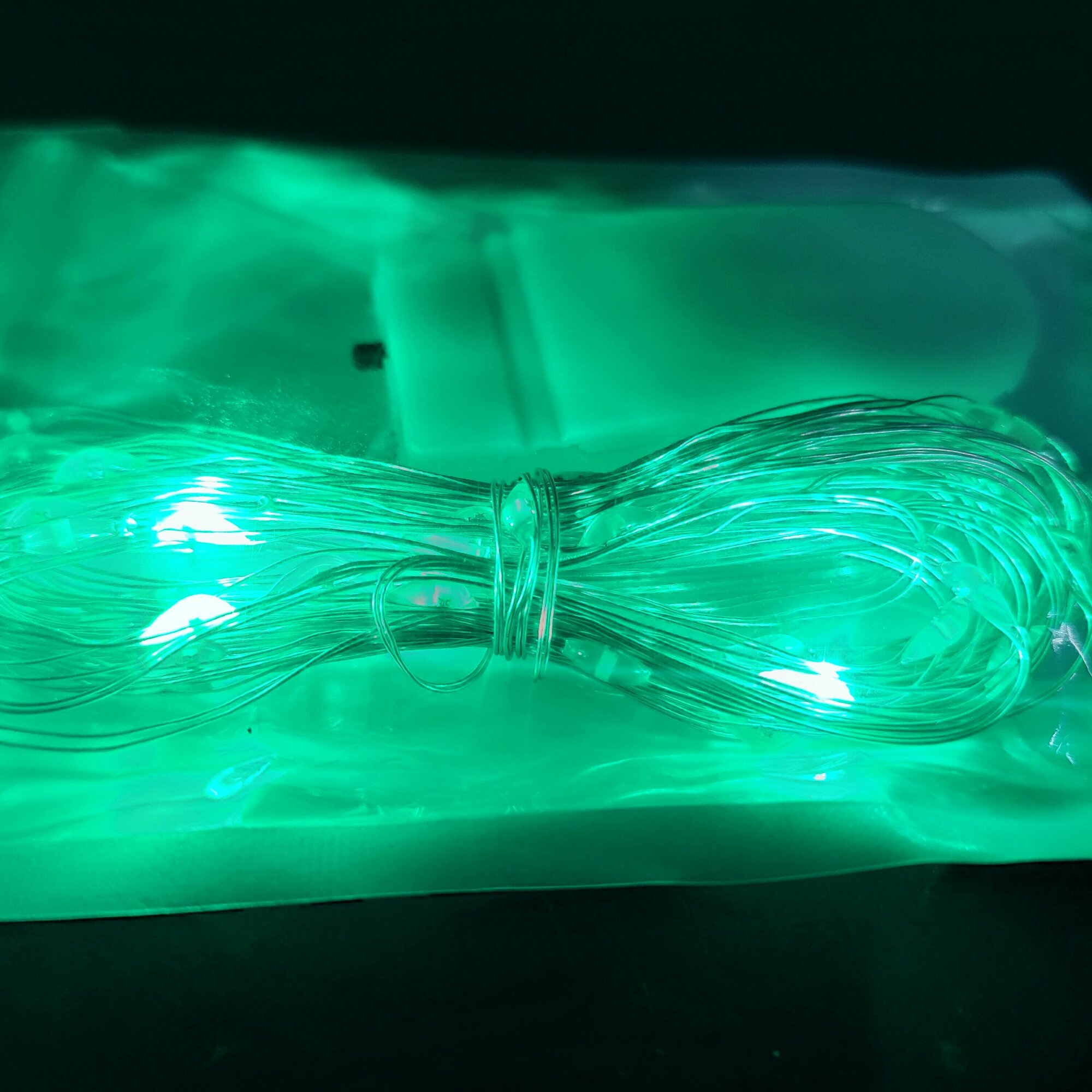 Гирлянда "Нить", зелёная 5 метров 50 лампочек, на батарейках