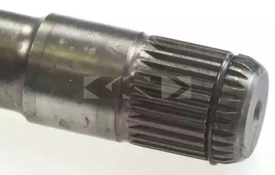 GKN 305947 Полуось