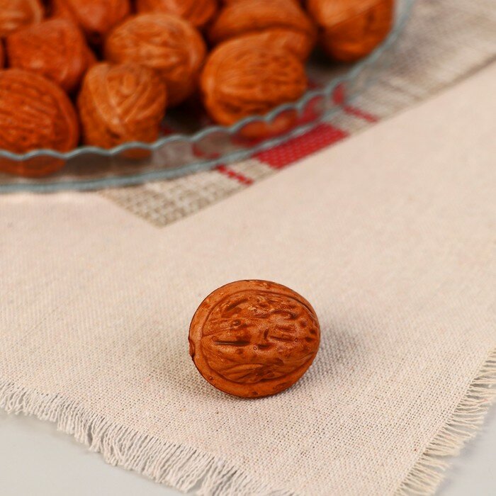 Муляж Орех, 3.5 см, фасовка по 20 шт, 40 шт.