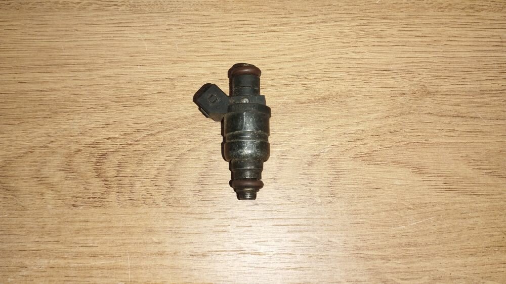 Форсунка топливная 2.4 ALF AGA Audi A6 078133551AC 078133551AC