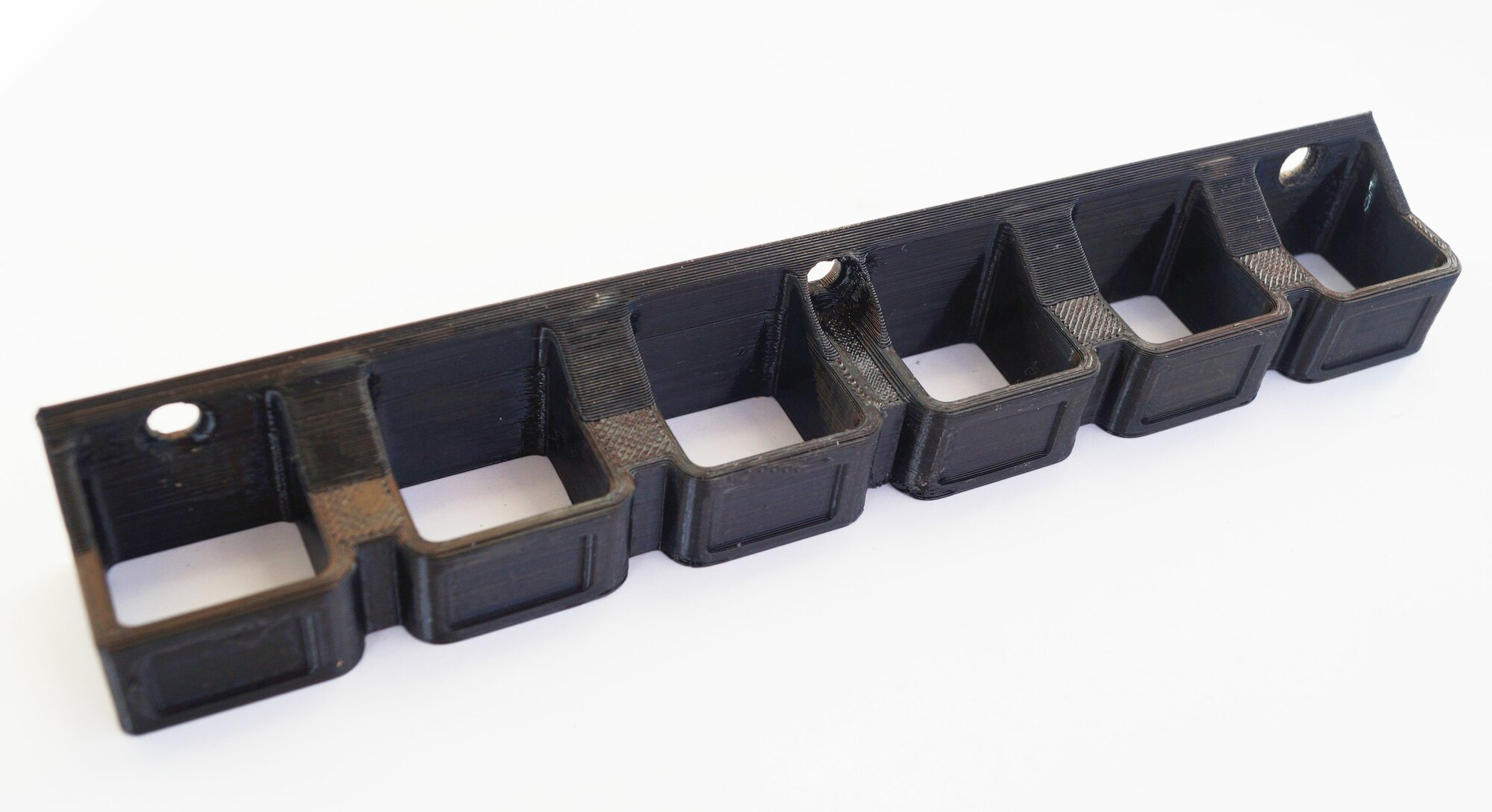 Полка для инструмента универсальная