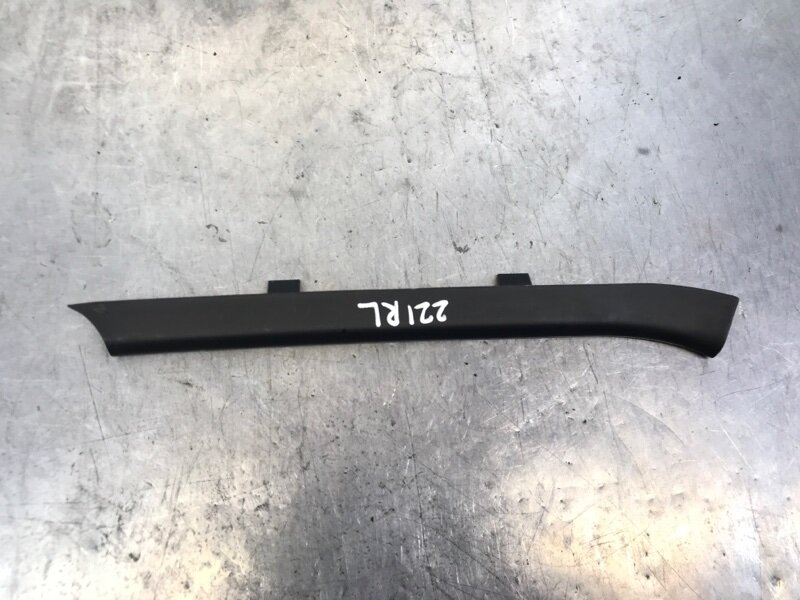 Обшивка двери багажника Citroen C5 DC EW10J4 2001 лев. (б/у) 9638111977