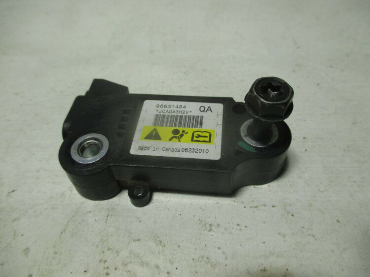 Датчик удара Аэрбега 96631484 QA боковой подушки левый или правый Опель Антара Шевроле Каптив