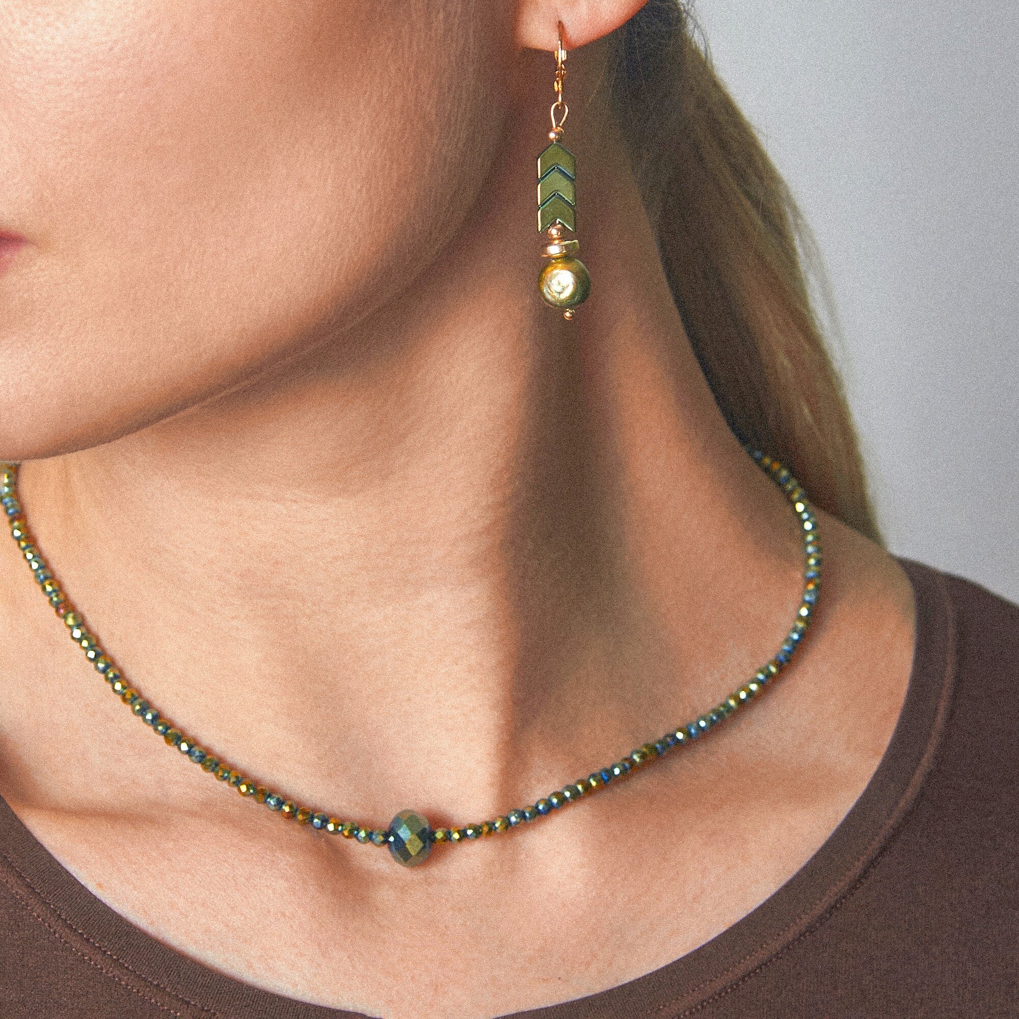 Чокер, кристалл