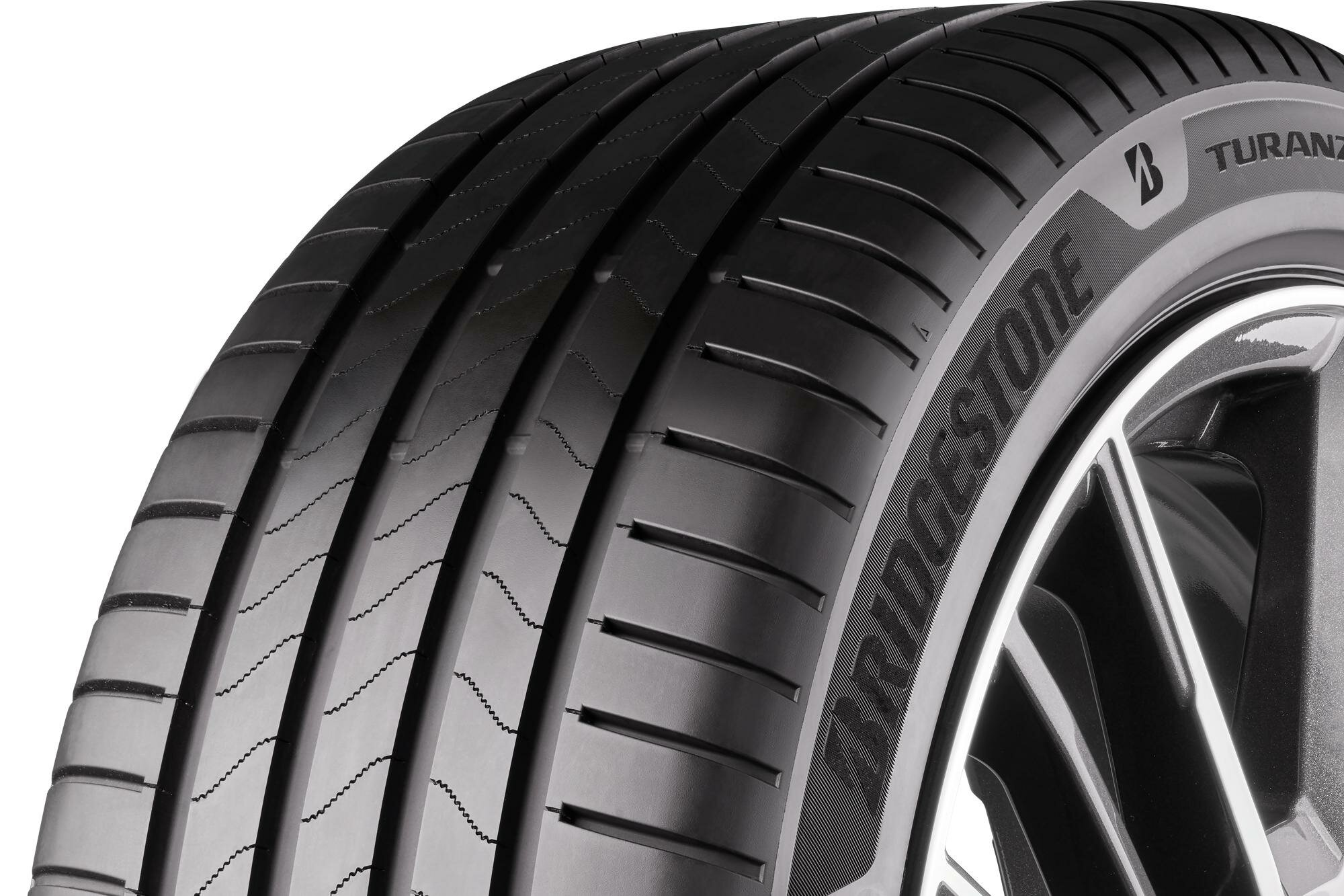 Летняя шина Bridgestone Turanza 6 (225/60 R17 99V)