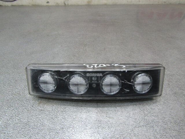 Фонарь солнцезащитного козырька Scania P, G, R