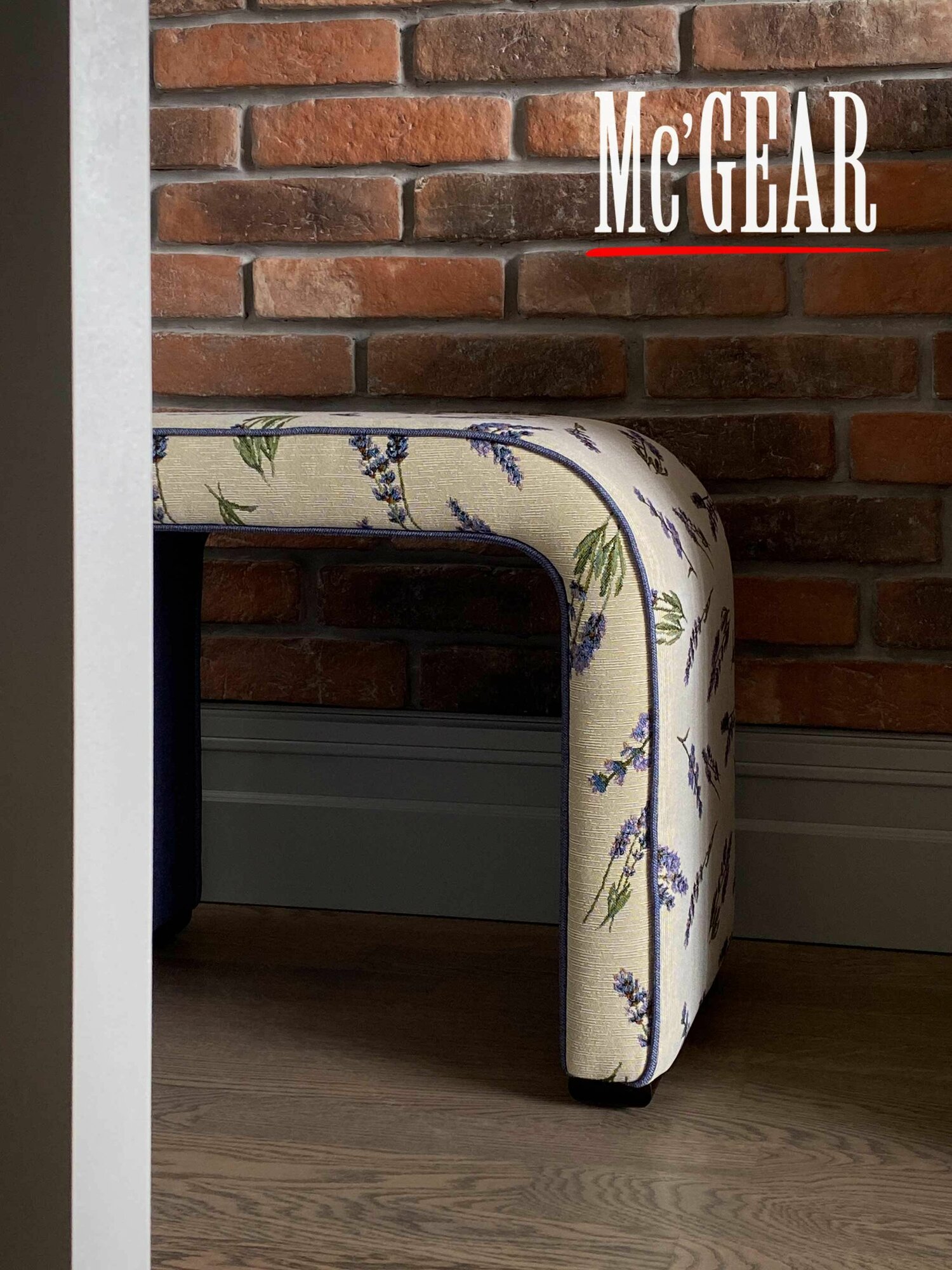 Пуф Mc'GEAR "Подкова 550", гобелен, лаванда, 45х55х33 см, березовая фанера