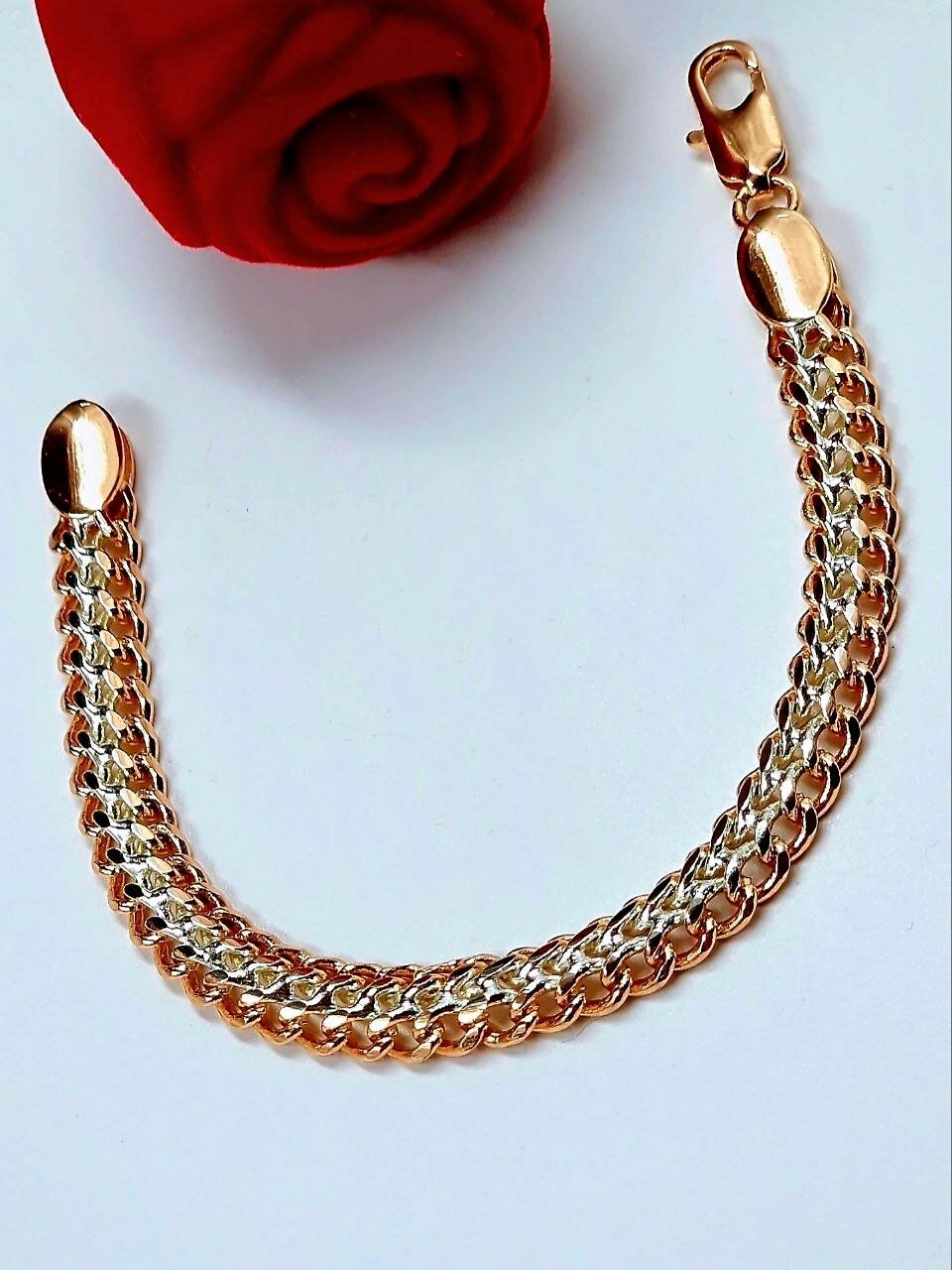 Плетеный браслет