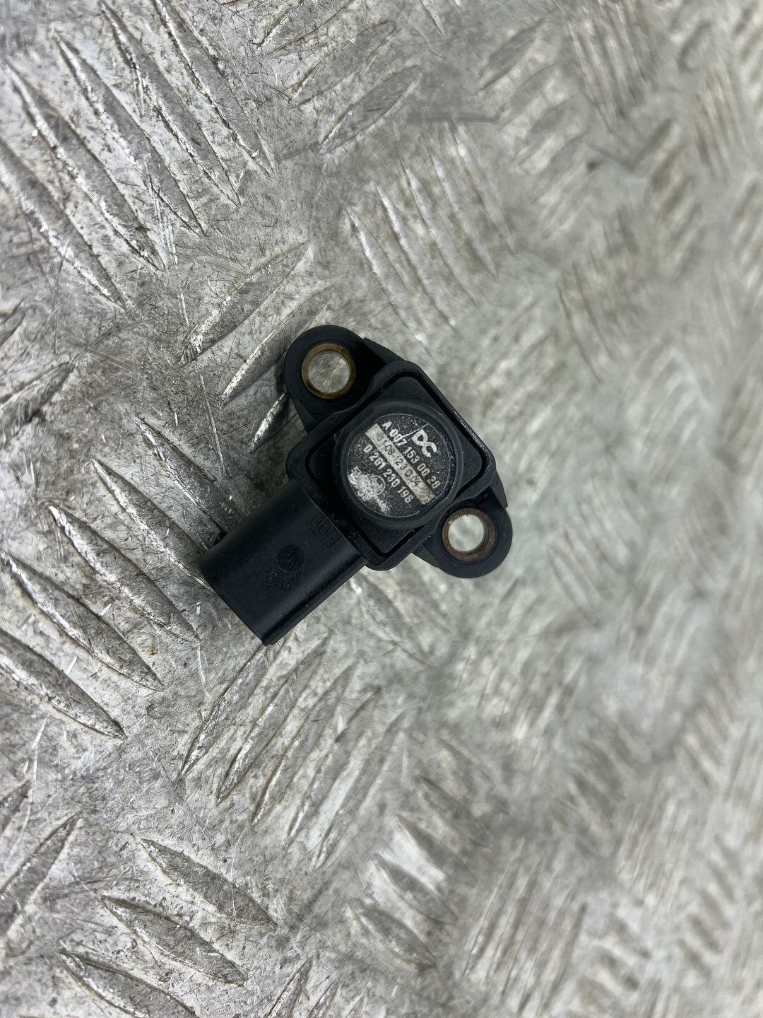 Датчик давления наддува Mercedes-Benz E W212 C207 2011 A0071530028