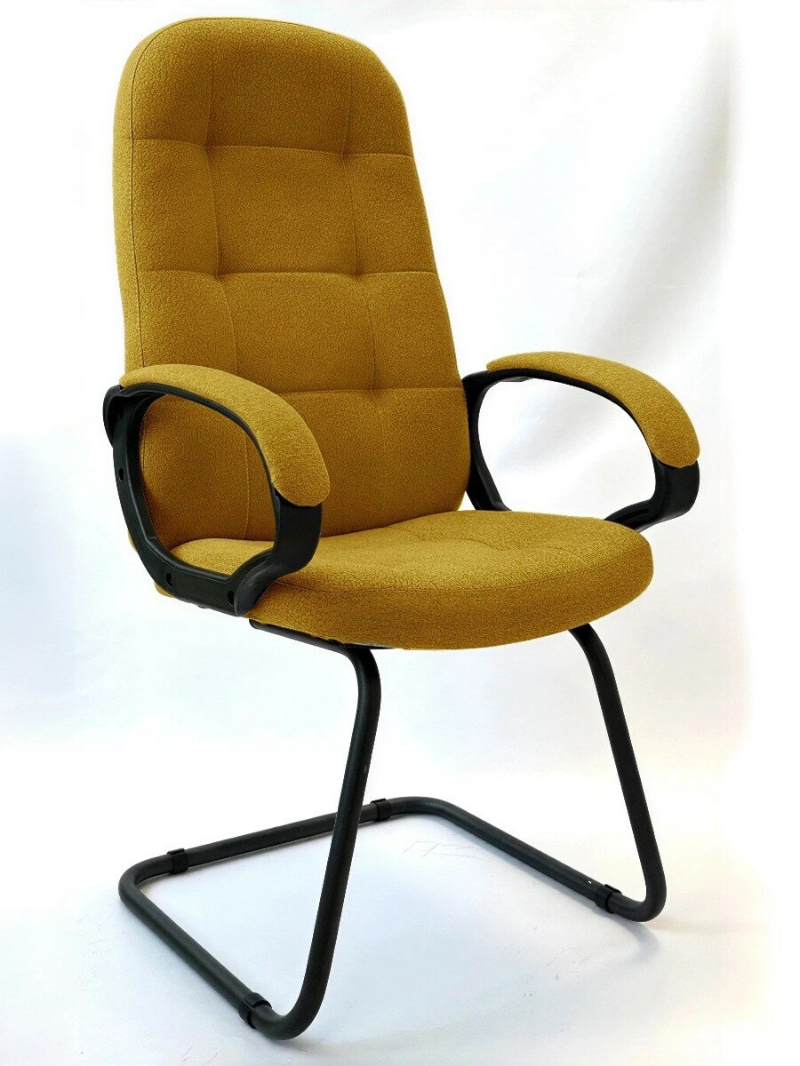 Офисное конференц-кресло StylChairs Пилот Ультра Софт, обивка ткань, цвет горчичный