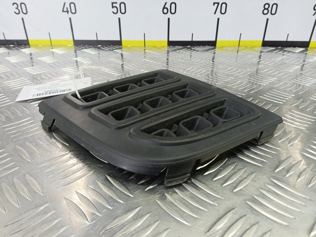 Накладка бампера переднего Б/У для FORD Fusion I рестайлинг (2005—2012) 1388479