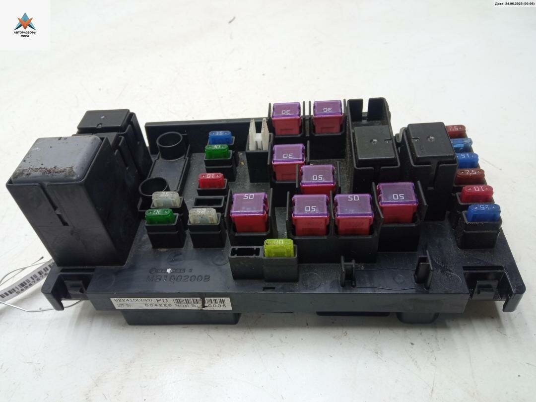 Блок предохранителей Subaru Forester 3 (SH) 2010 MB100200B.82241SC020