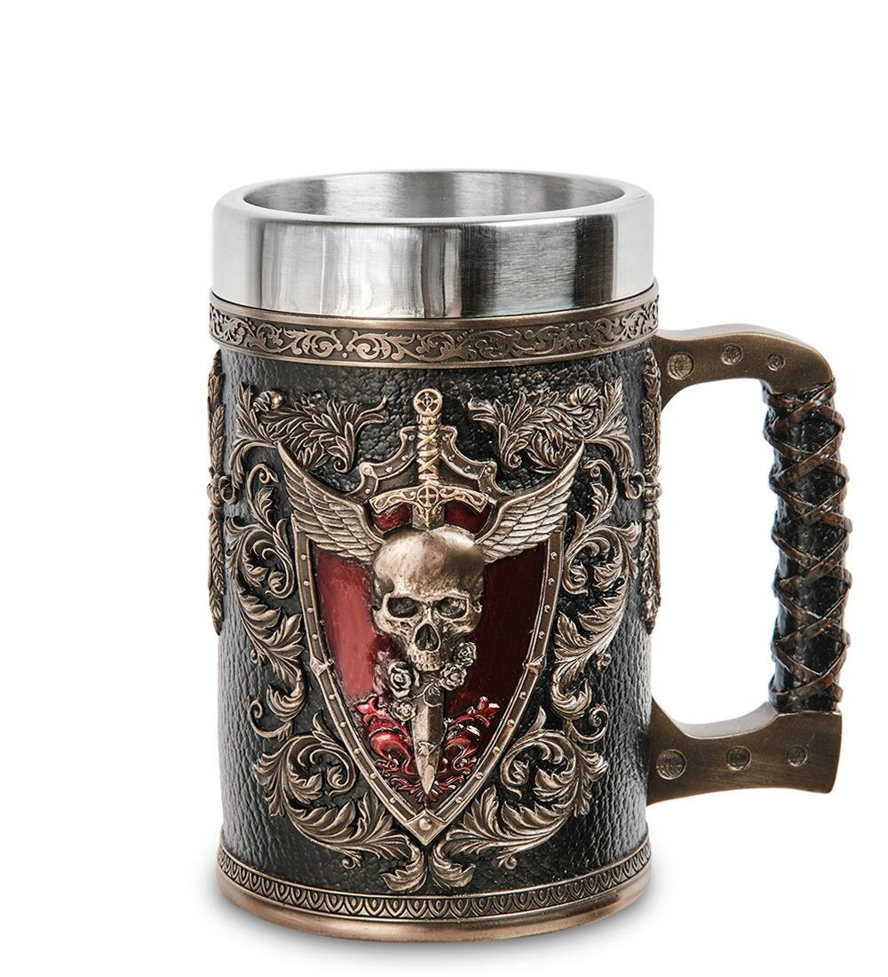 Пивная кружка Veronese Череп на щите