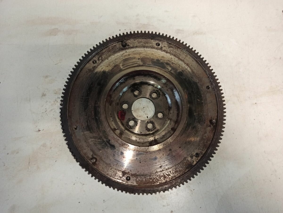 Маховик сцепления МКПП Volkswagen Golf 1.6 BSE