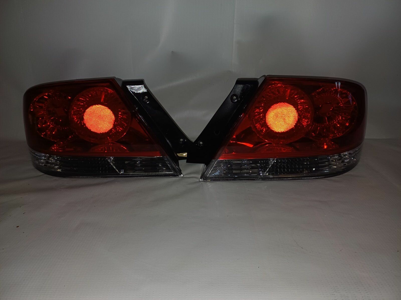 Задние фонари Мицубиси Лансер 9 MITSUBISHI LANCER 9 стопы задние фары не мутнеют