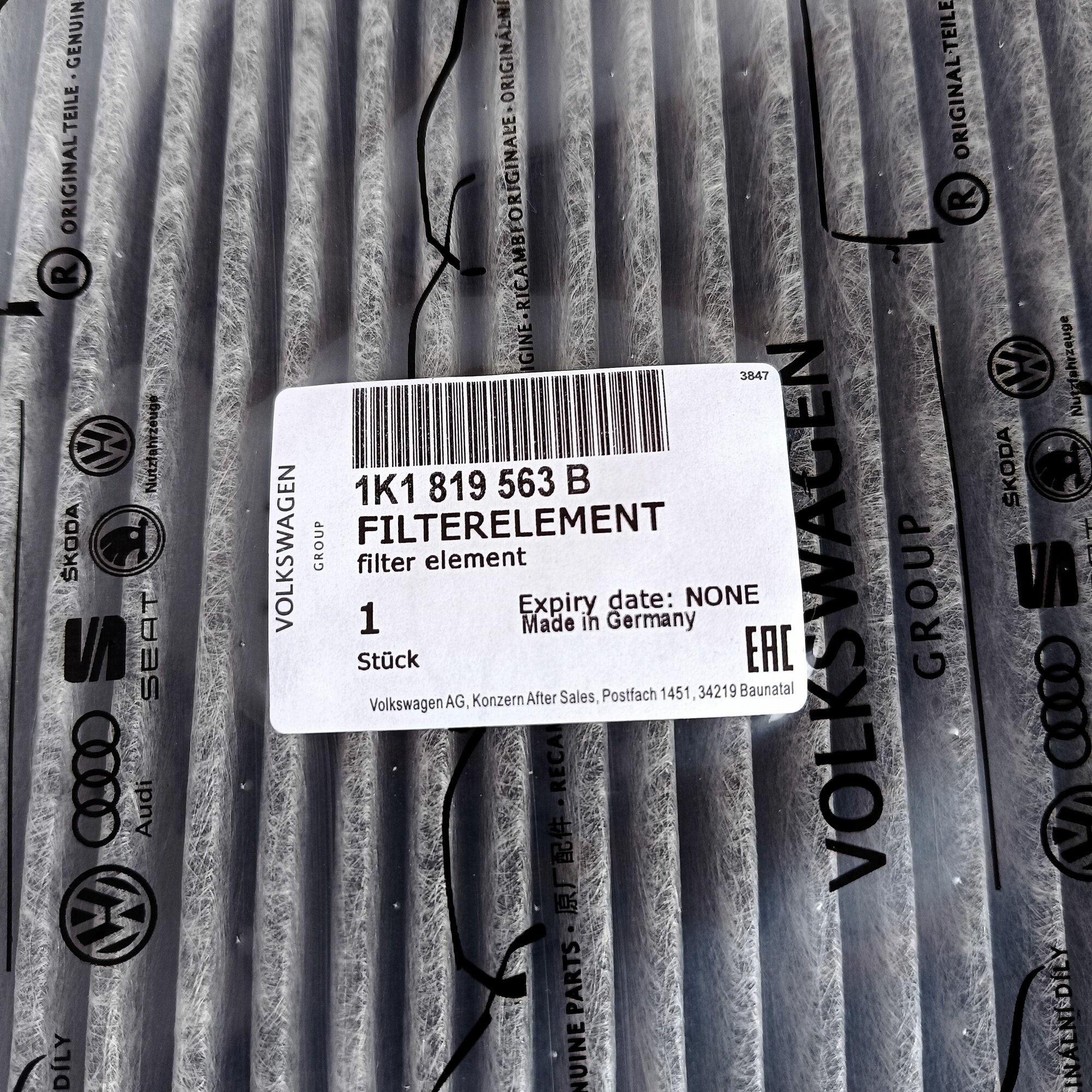 Фильтр салона угольный VAG 1K1819563B VW Touran, Passat, Jetta / Skoda Yeti, Superb, Octavia / Audi A3, Q3