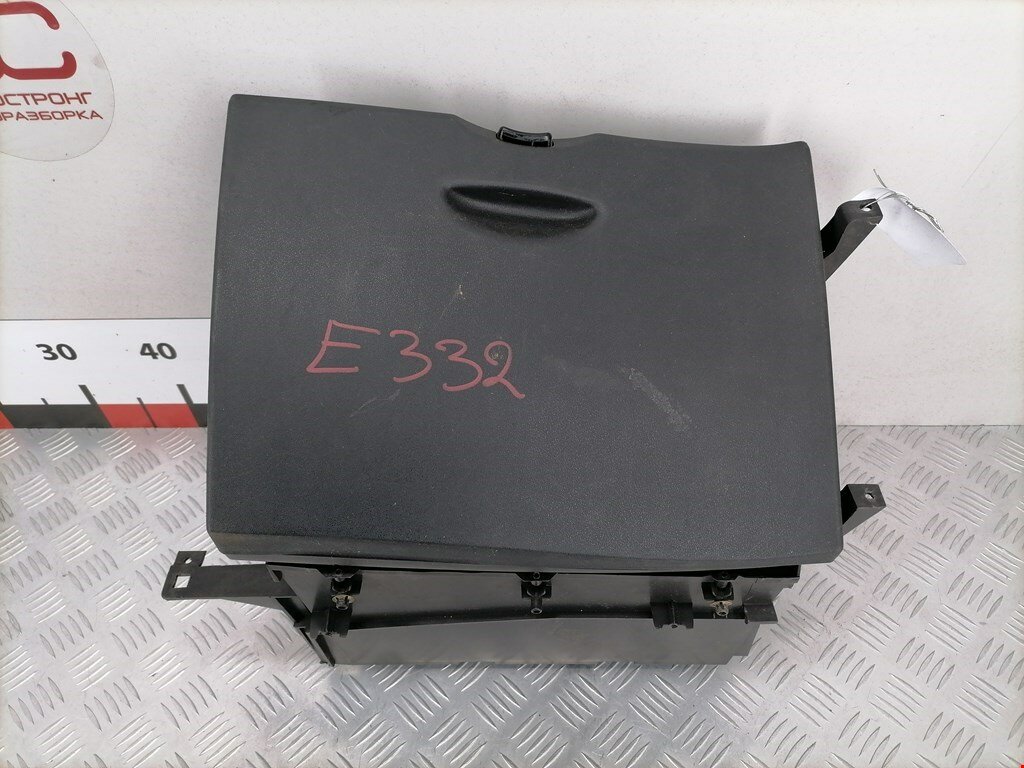 Бардачок (вещевой ящик) Renault Espace 4 арт. 1792349