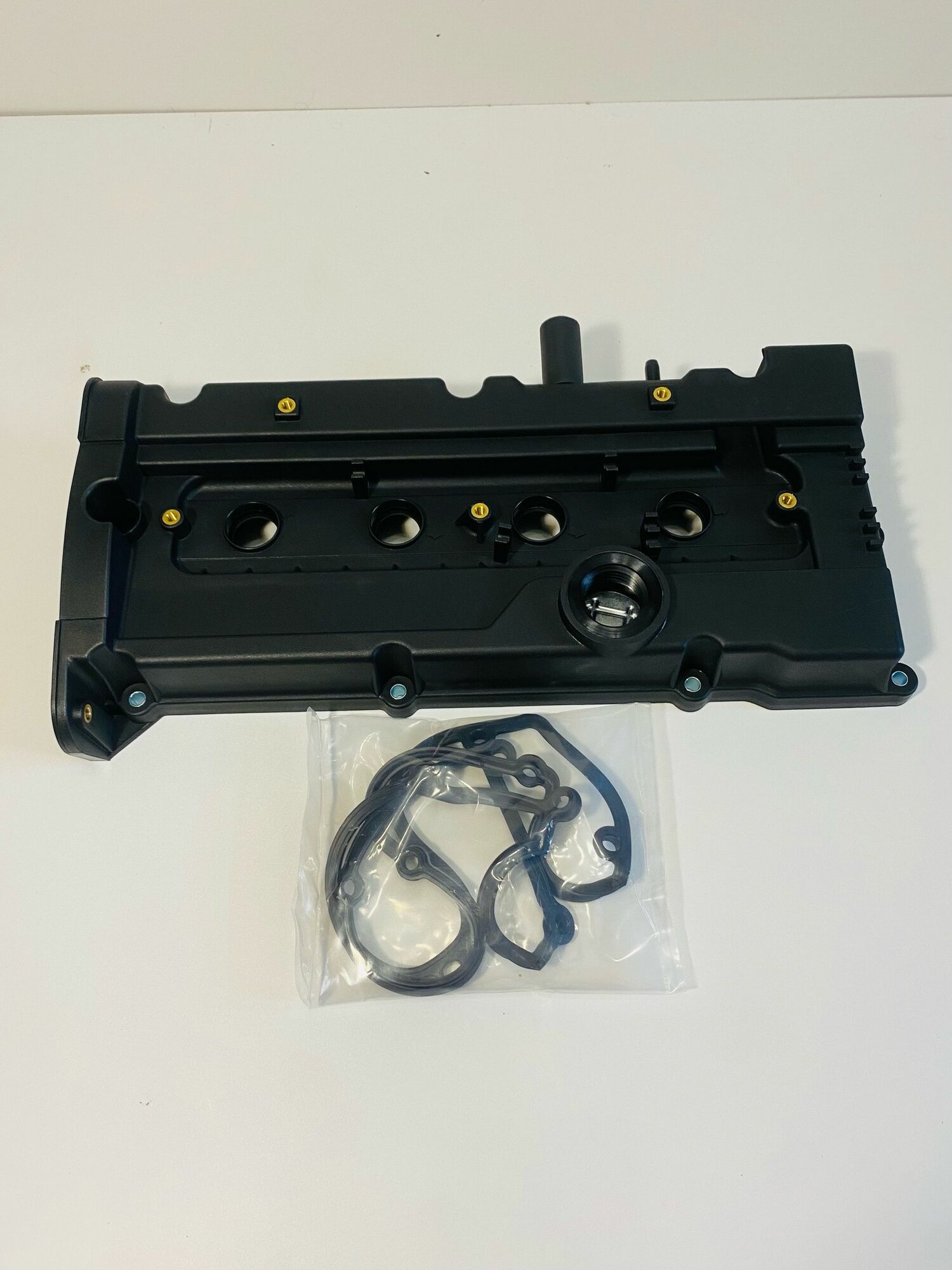 Крышка клапанов в сборе на Hyundai Accent - Хендай Акцент, артикул - 22410-26610.