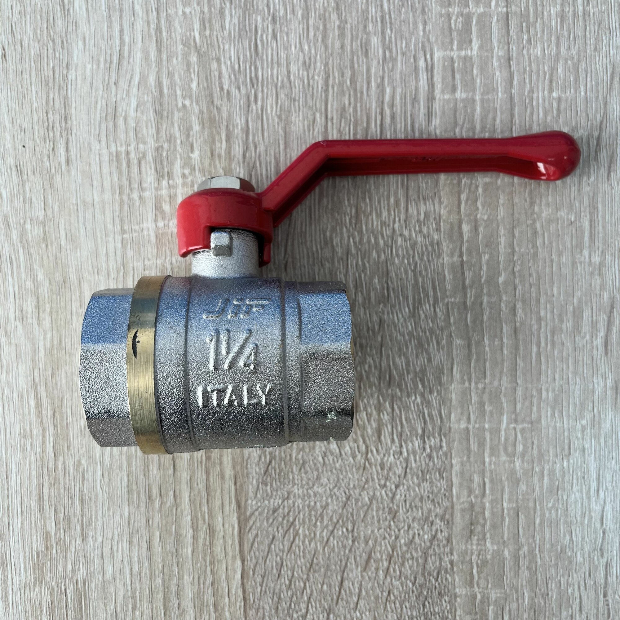 Кран шаровый латунный для воды 1 1/4 JIF 351 NB ГГ ручка