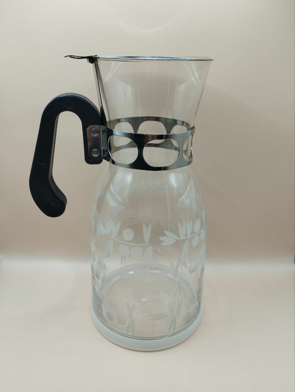 Винтажный кувшин с металлической крышкой и пластиковой ручкой СССР СЗ им. Воровского