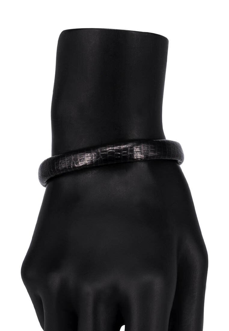 Плетеный браслет