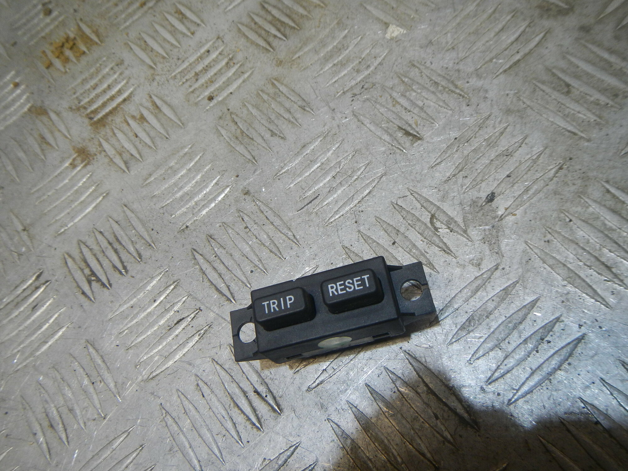 Б/У Кнопка, Geely (Джили)-EMGRAND EC7 (09-13) GEELY EMGRAND EC7 (09-13) Без видимых повреждений. 506239 GEELY арт. 10670...