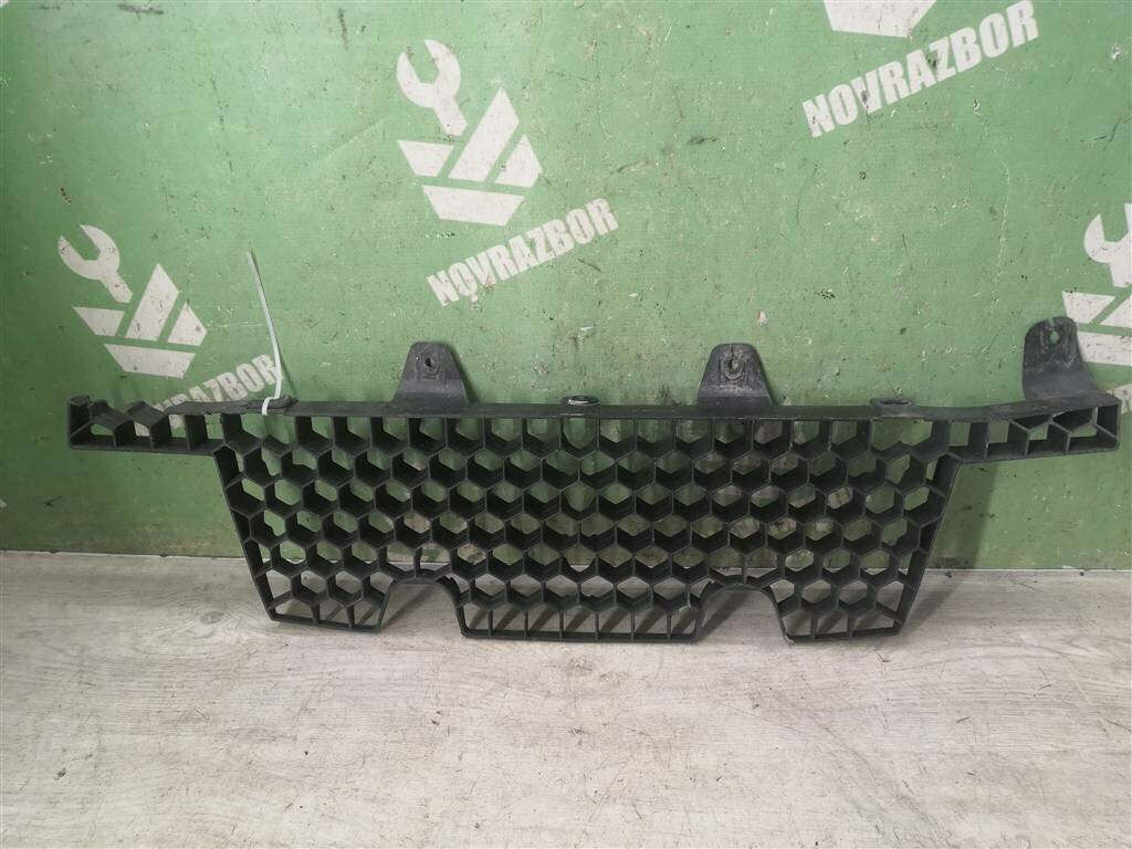 Усилитель переднего бампера LADA VESTA 15-19