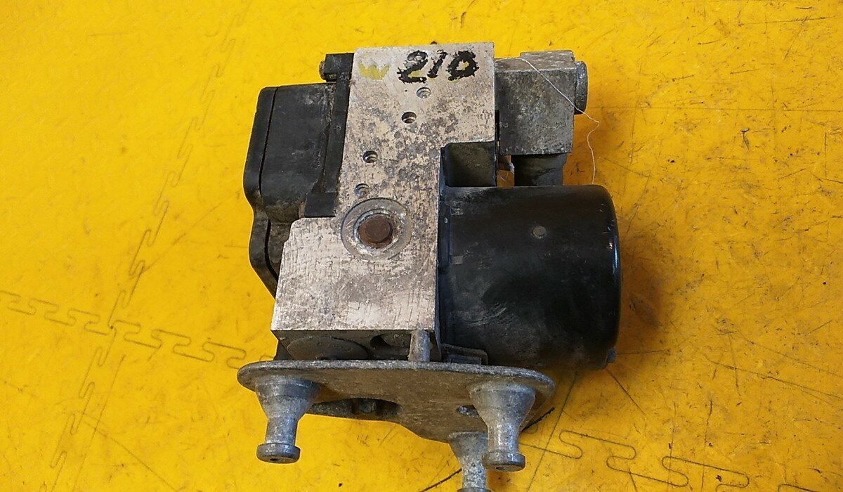 Блок ABS (насос) W210 E-klasse Mercedes-Benz A0034319012