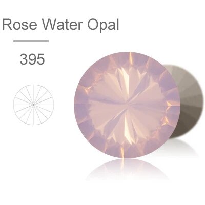 Розовый хрустальный камень Rose Water Opal