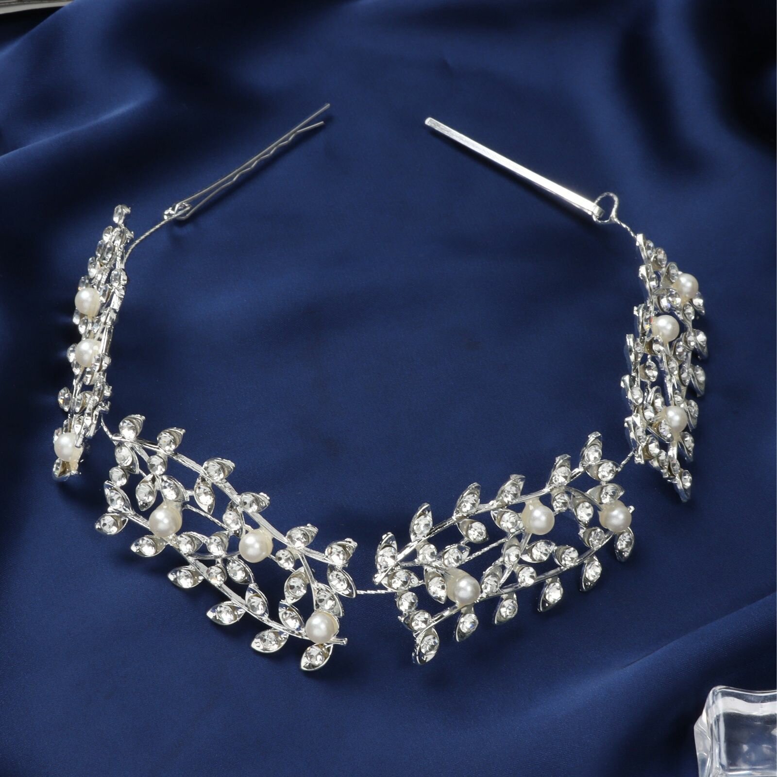 Диадема на невидимках "Леона" веточки, 26 см, серебро