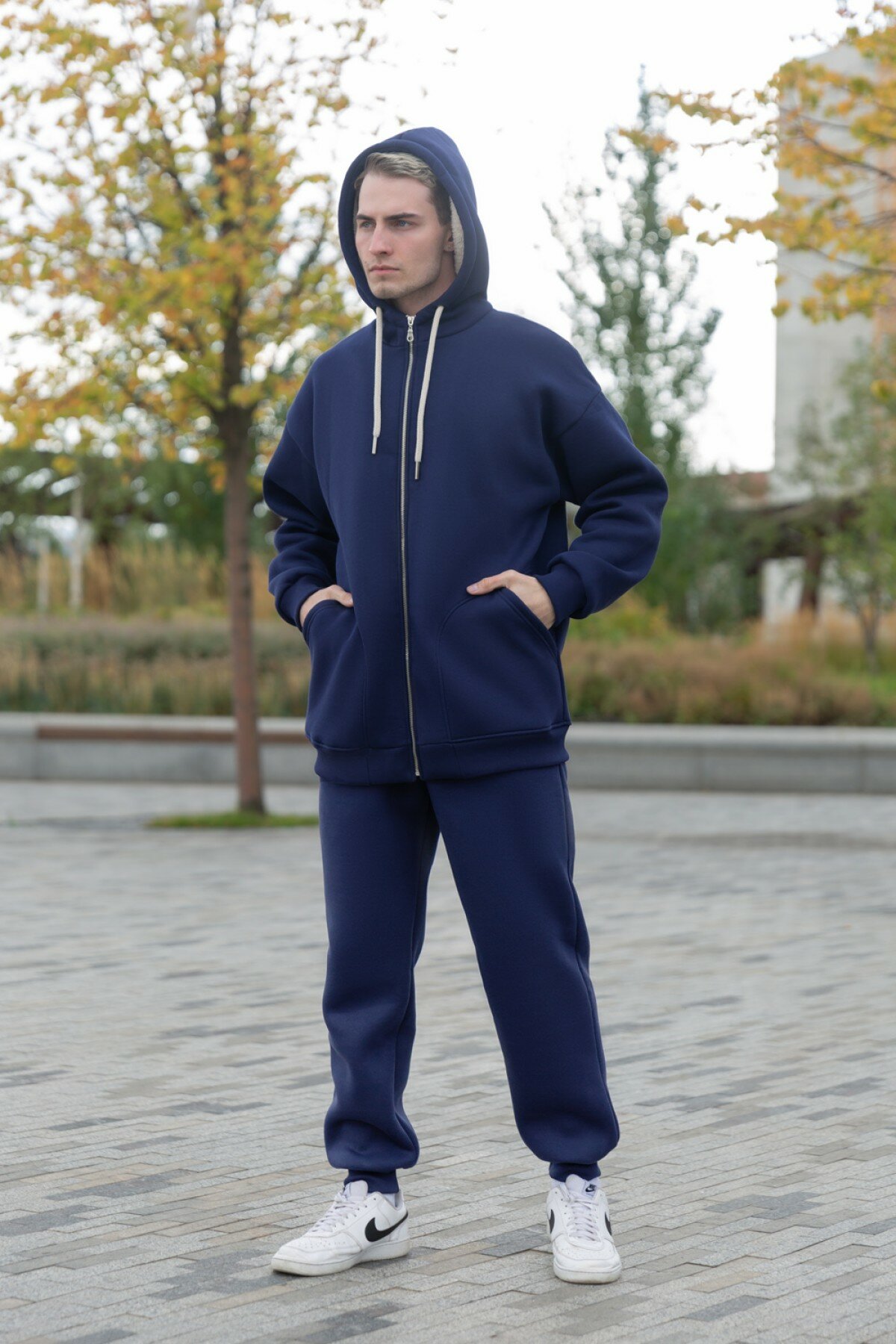 Костюм спортивный