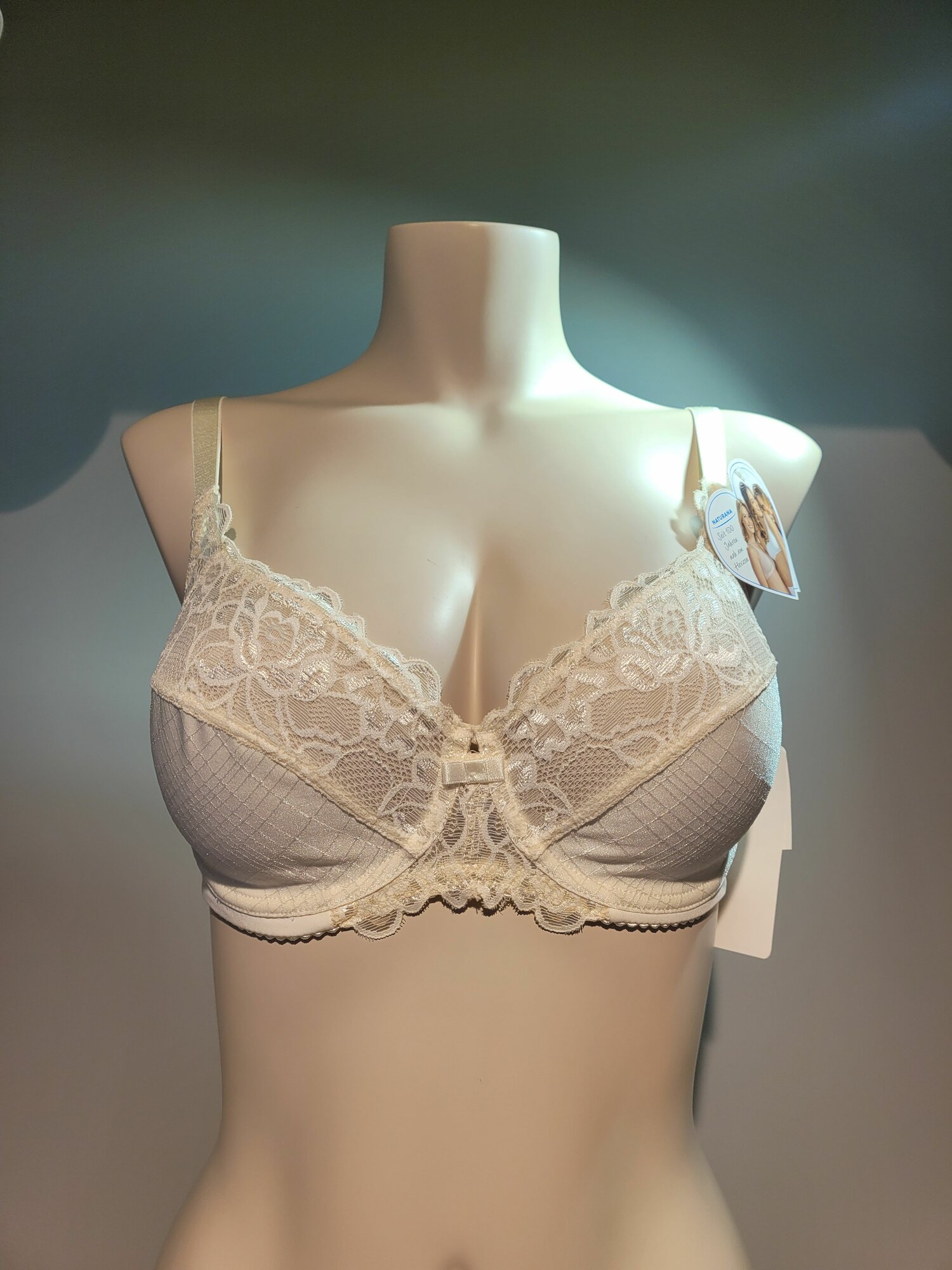 Бюстгальтер-невидимка