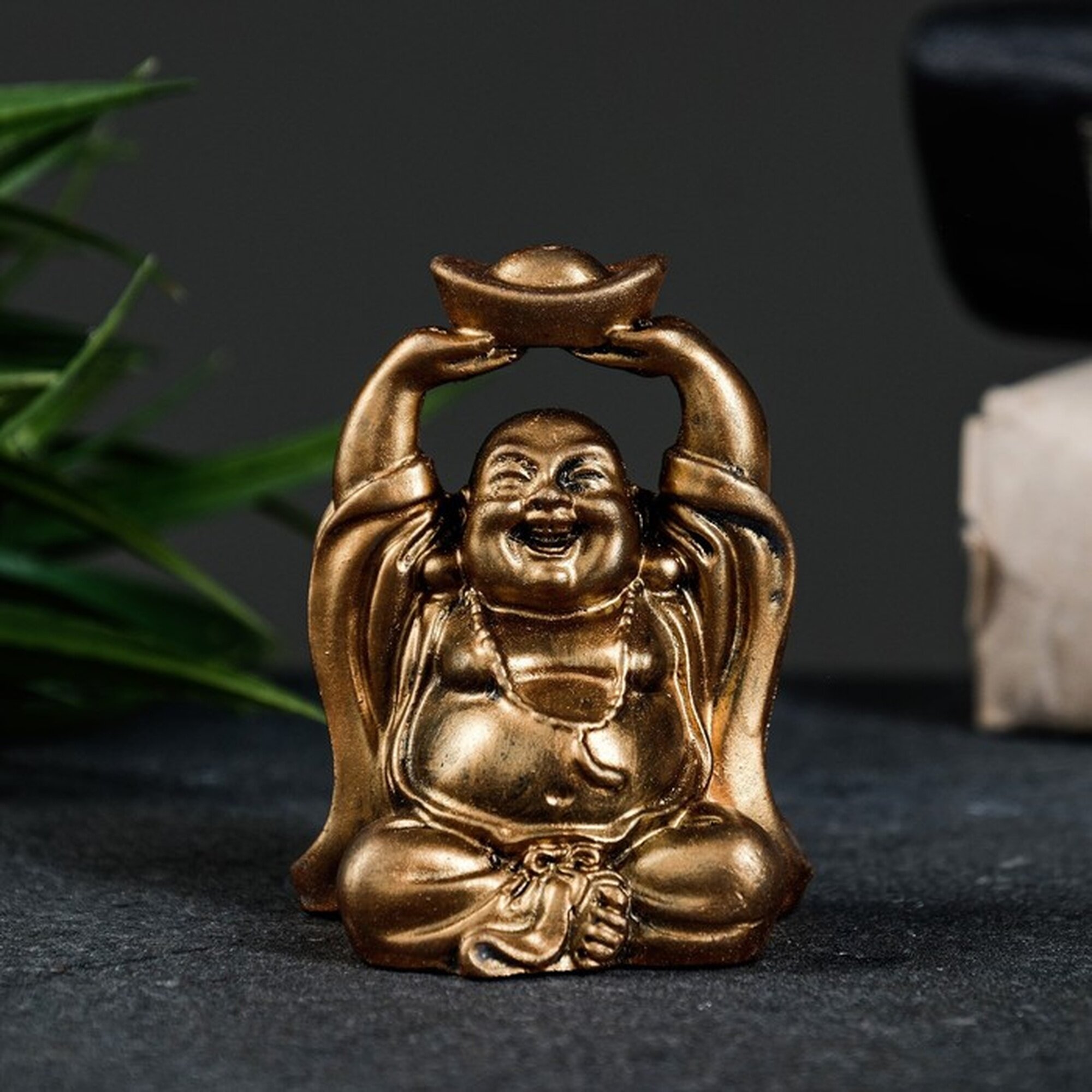 Фигура Хорошие сувениры "Хотей со слитком", гипс, лак, 7x5x4 см