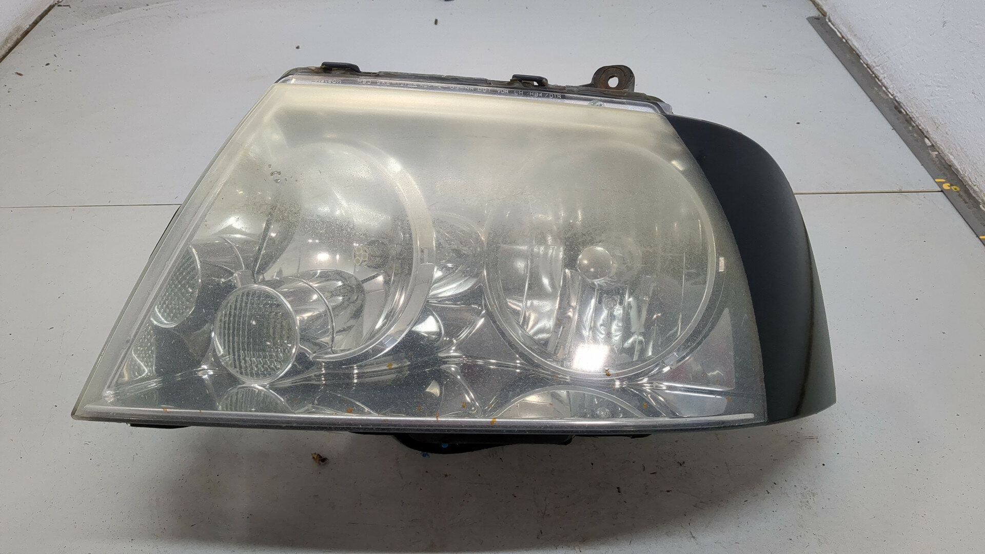 Фара (передняя) левая Lincoln Navigator Б/У