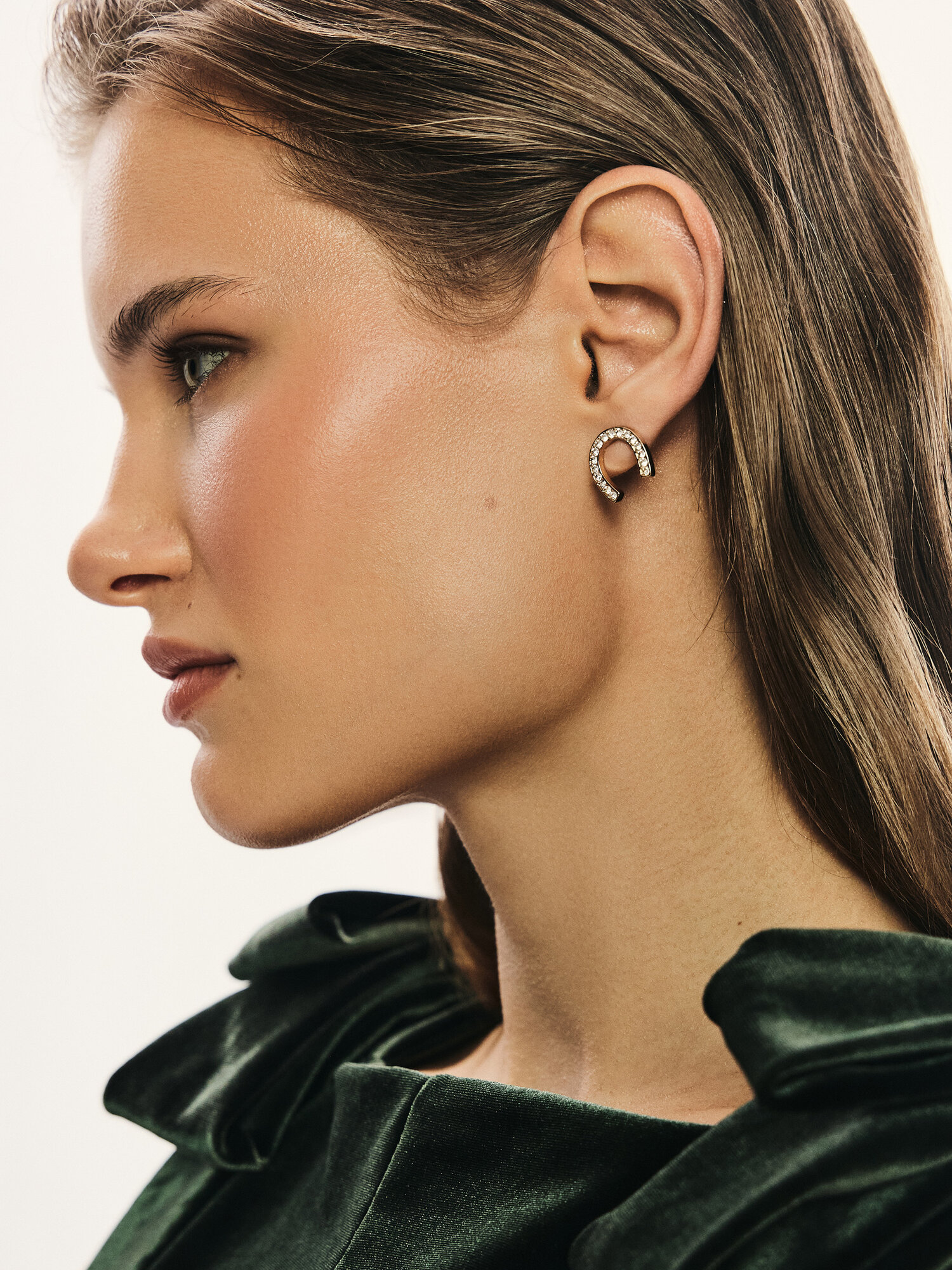 Серьги пусеты, стекло