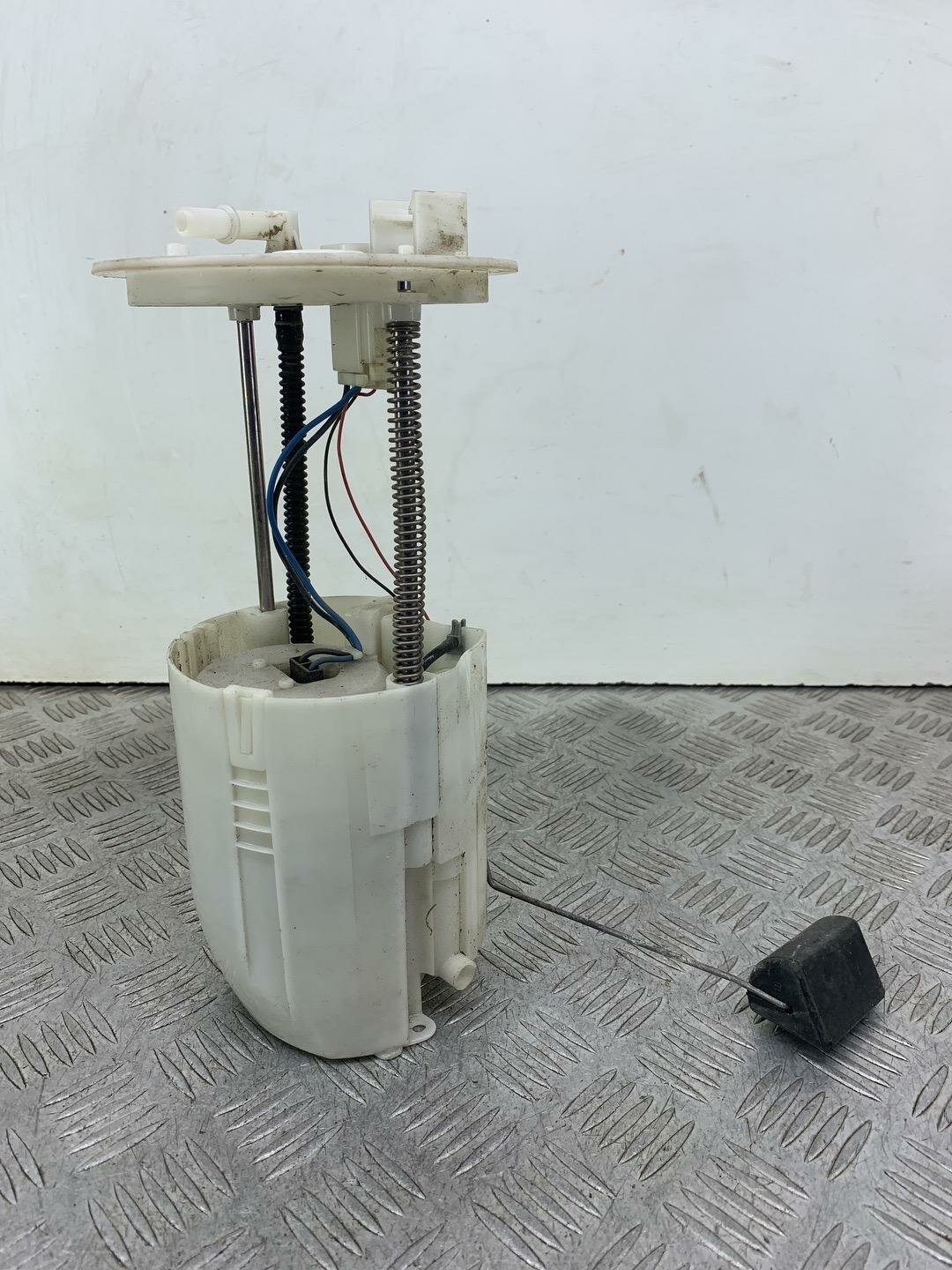 Насос топливный в бак Citroen C-Crosser (2007 - 2013) 1760A156