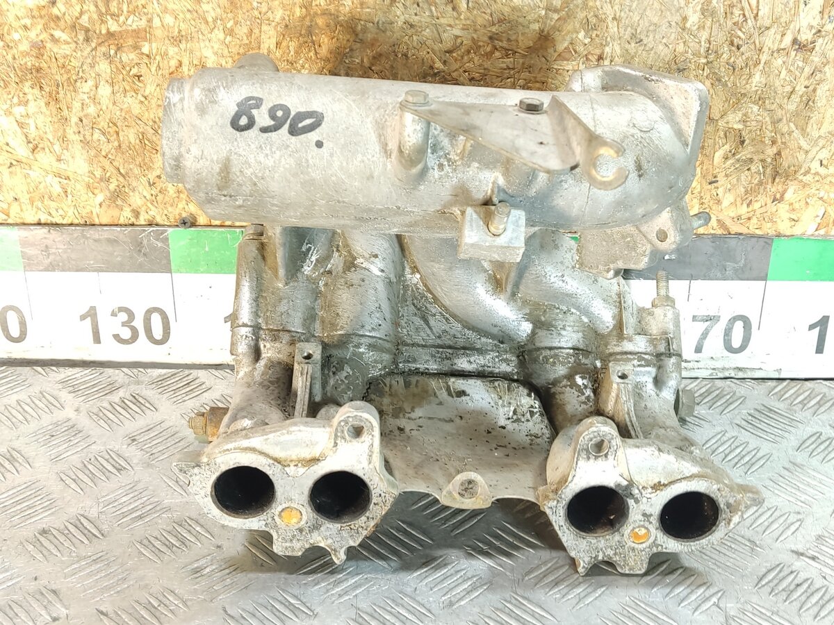 Коллектор впускной VAZ 2110 2111100803120