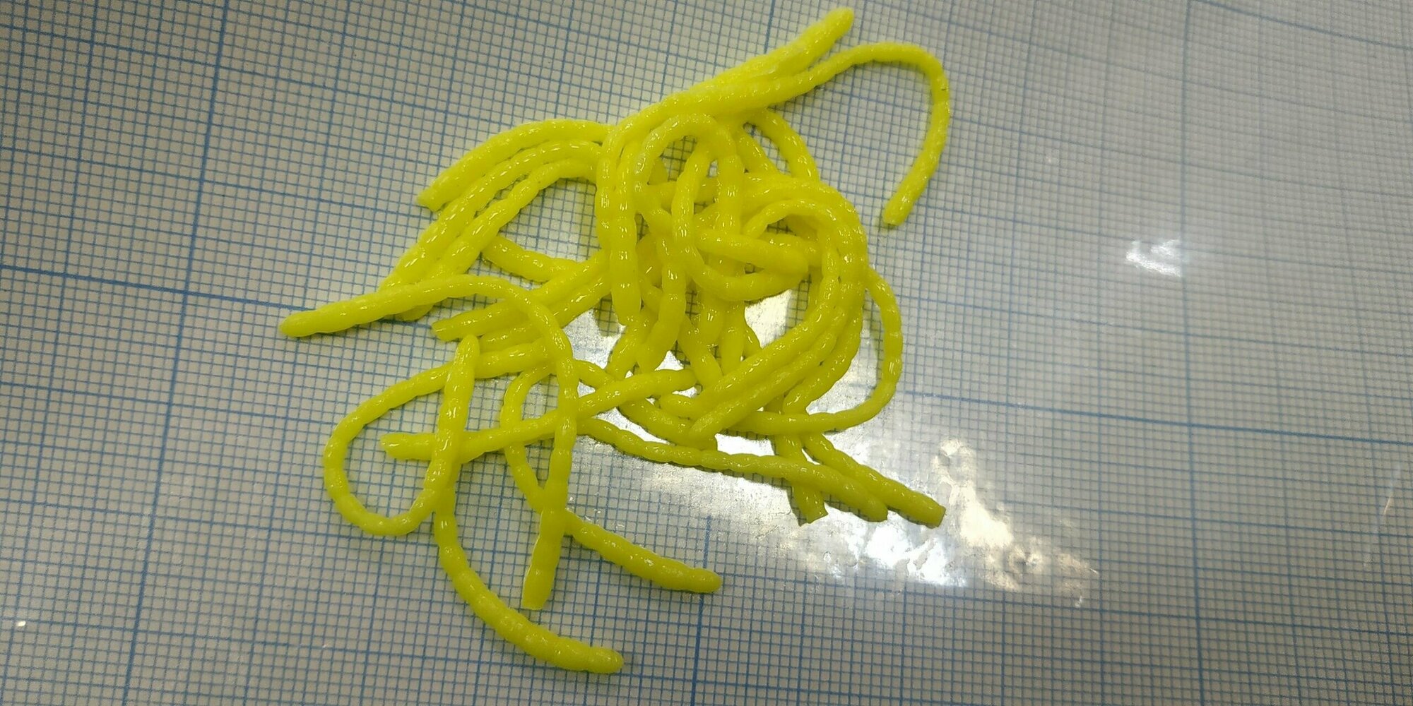 Мотыль искусственный желтый Fish Shef