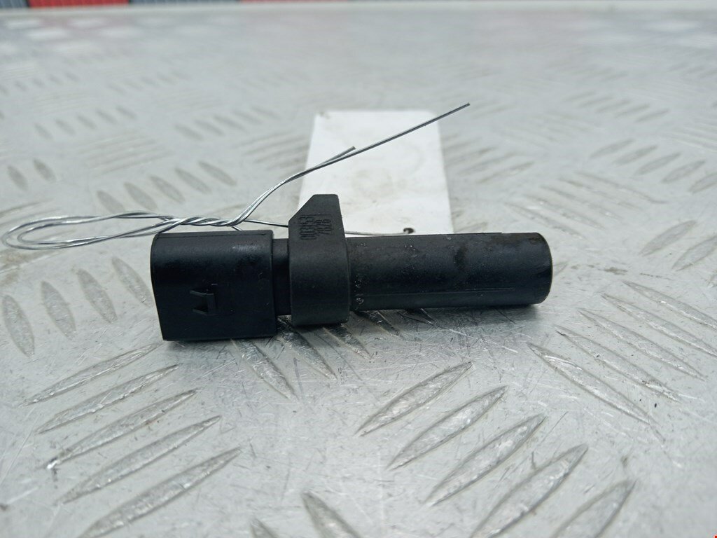 Датчик коленвала Mercedes C-Class (W204) A0031532828 арт. 1925502