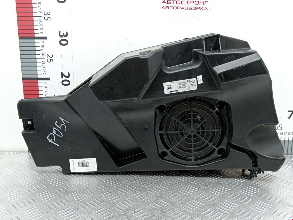 Сабвуфер Audi TT 8J 8J8035382A арт. 1787718