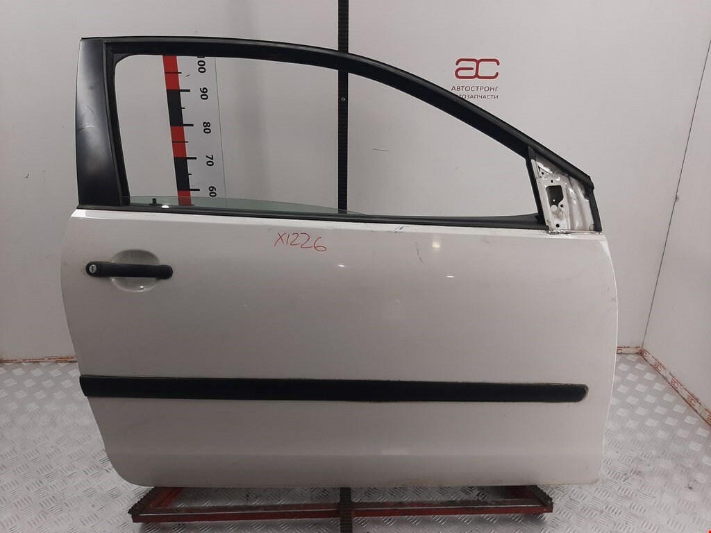 Дверь передняя правая Volkswagen Polo 4 6Q3831056K арт. 986508