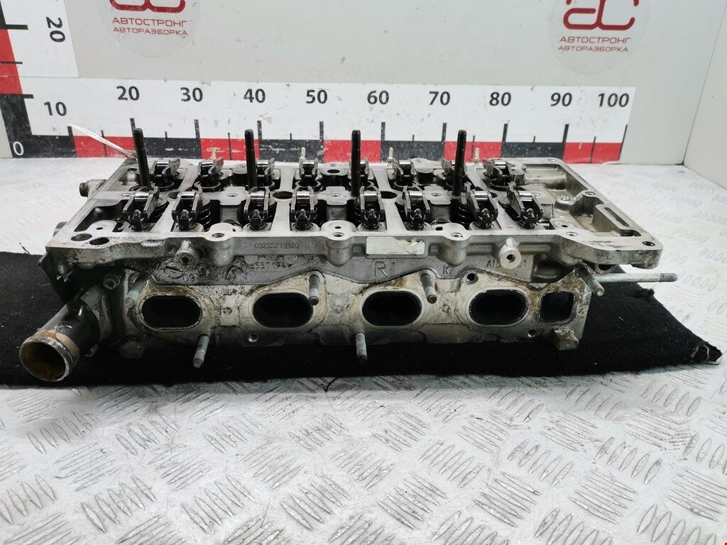 Головка блока цилиндров (ГБЦ) Opel Insignia 1 55565812 арт. 2046299