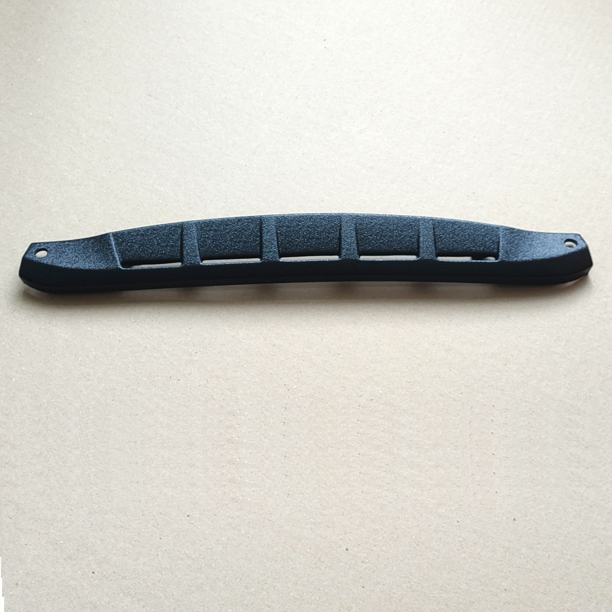 Дефлектор обдува лобового стекла Хрей