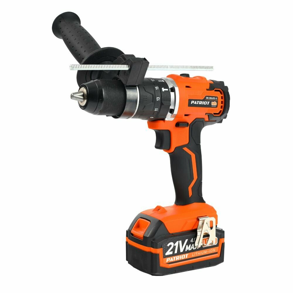 Дрель-шуруповерт аккумуляторная PATRIOT BR 216UES-h BL, две АКБ Li-ion, 18В, 4,0 Ач, 60Нм, ударный, патрон 13мм с блокировкой, Рукоять 360 град, комплект бит и сверл, бесщеточный ЭД