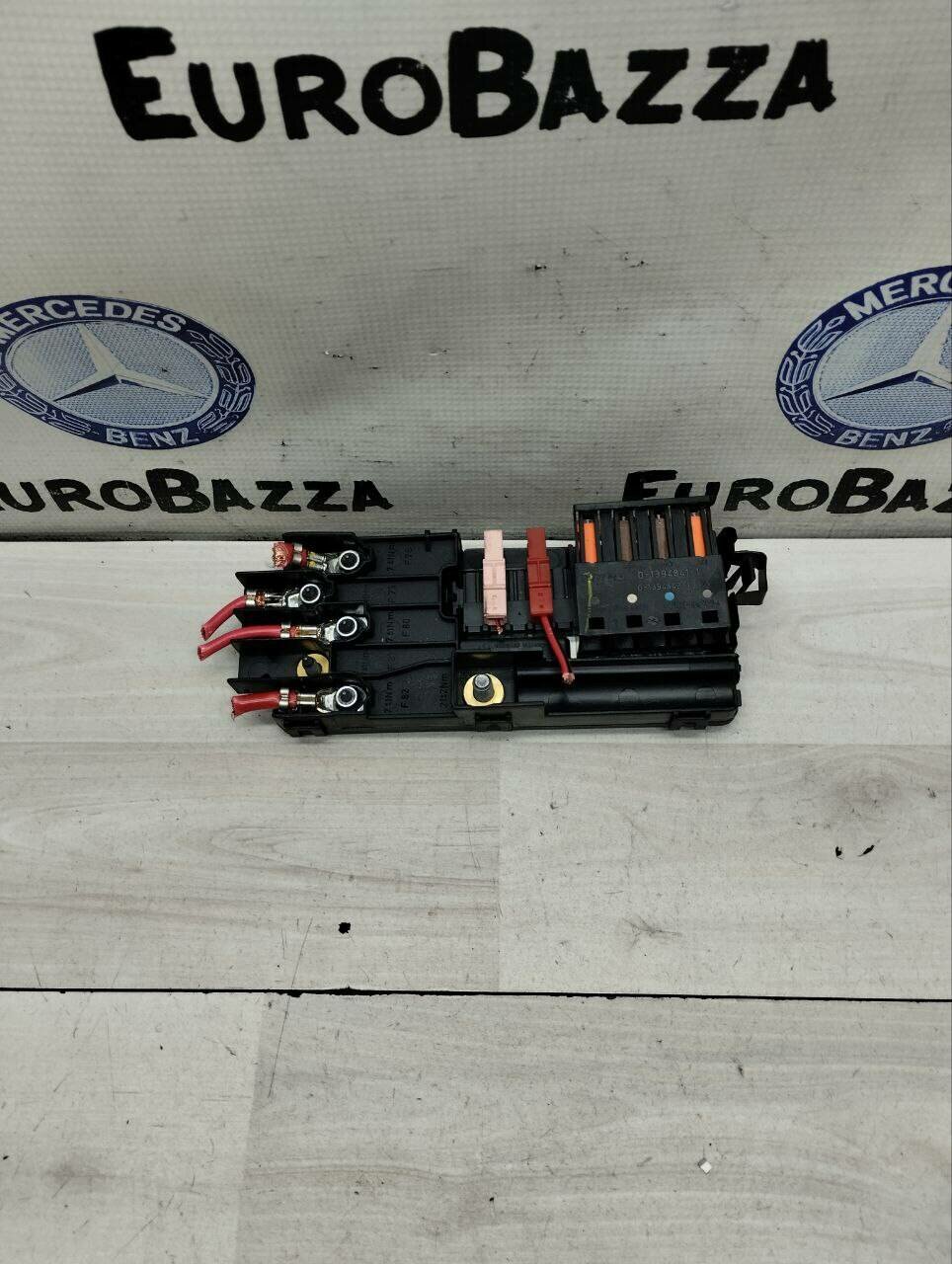 Блок силовых предохранителей Mercedes W164 A2115456501