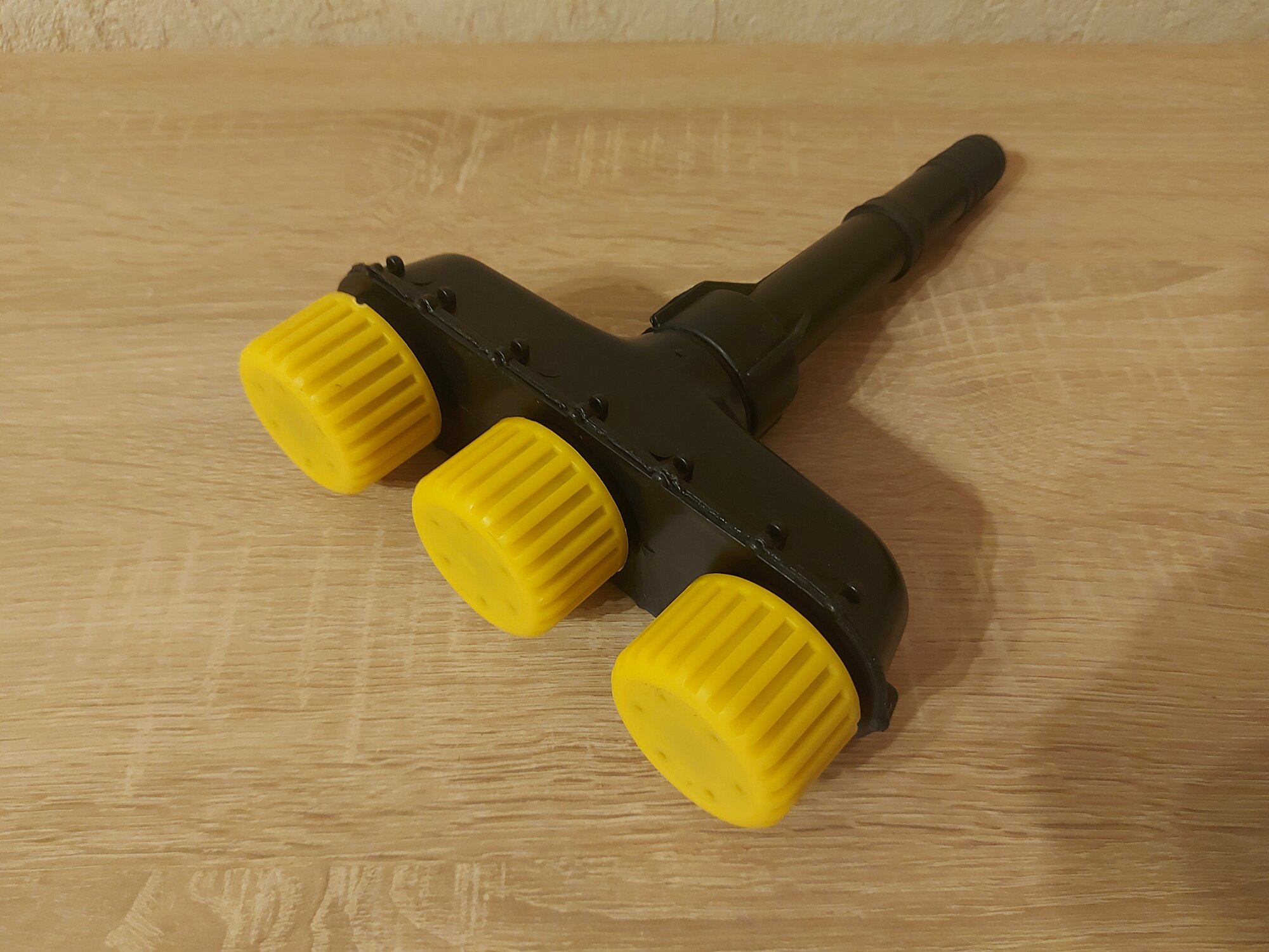 Насадка на шланг для полива 3 форсунки (19068)